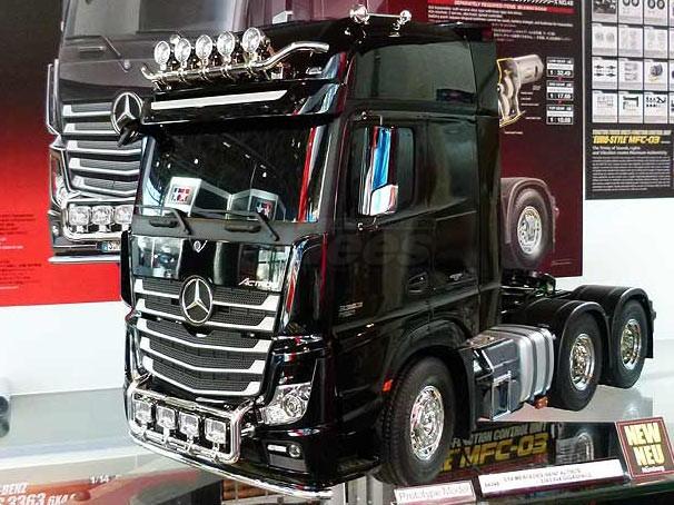 Tamiya 1/14 Tractor Trucks Mercedes Benz Actros 3363 6x4 GigaSpace EP ...